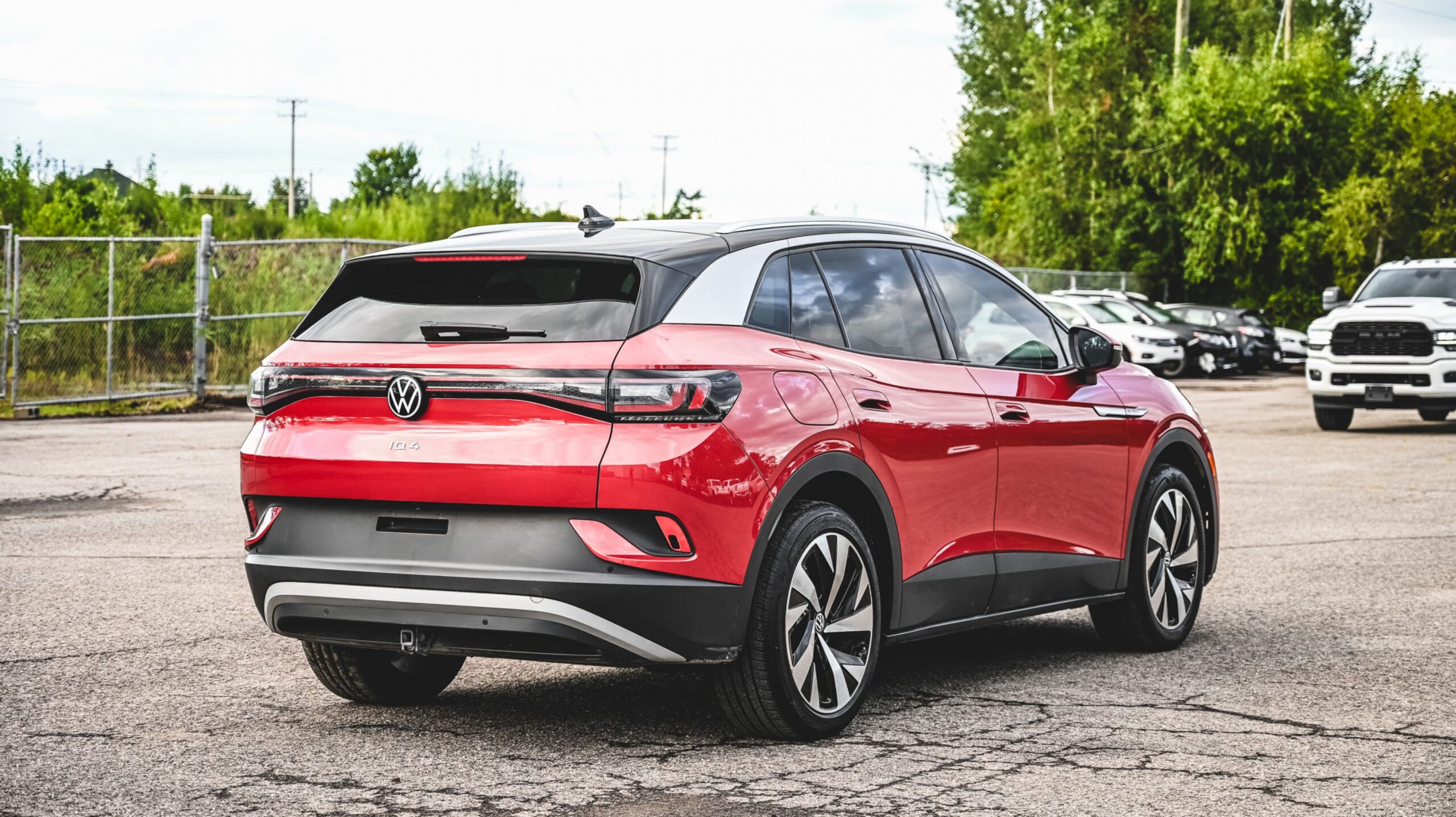 2021 Volkswagen ID.4 PRO - VROOM Auto
